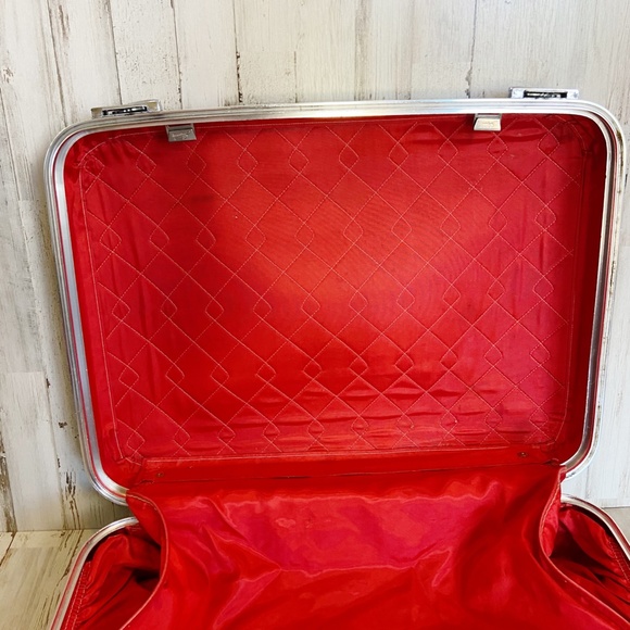 Skyway | Bags | Vintage Skyway Blue And Red Tweed Travel Suitcase With ...